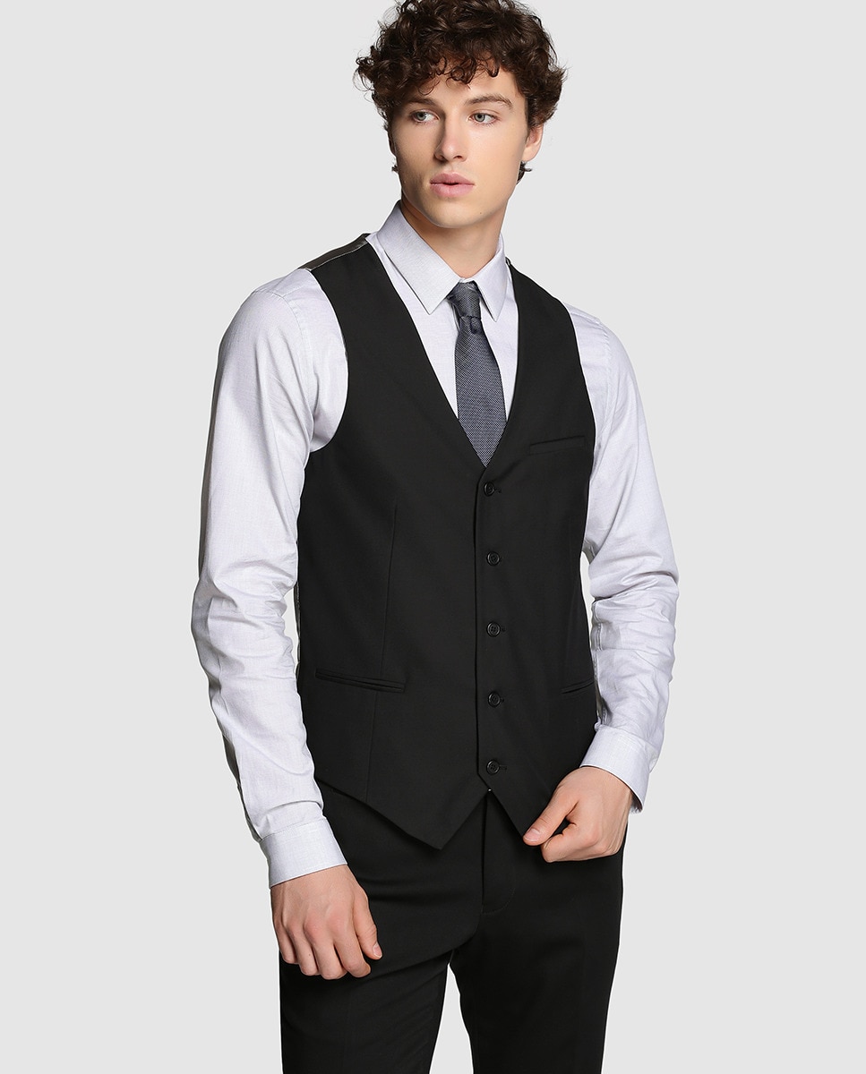 Chaleco de hombre negro · Fórmula Joven · Moda · El Corte Inglés