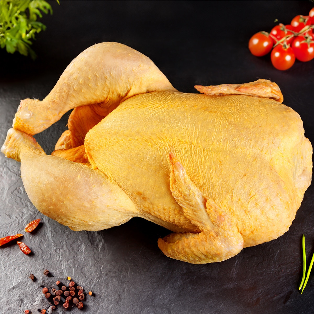 Pollo amarillo canario entero listo para asar peso aproximado bandeja 1 ...