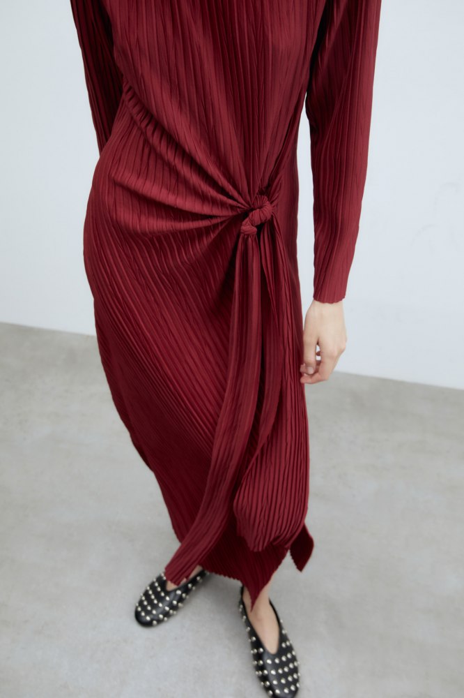 Dresses and Skirts Woman SFERA | SFERA